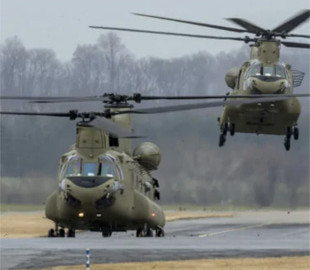 Армія США отримала перші вертольоти CH-47F Chinook у варіанті Block II ...
